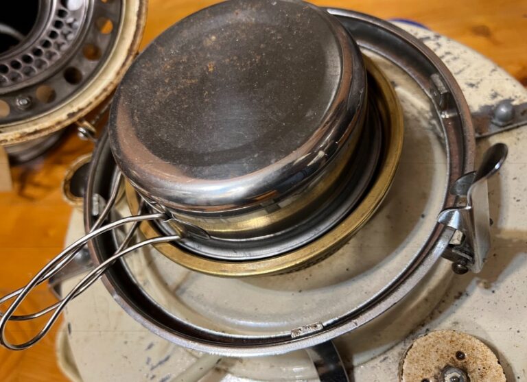 【完全解説】アラジンストーブ16型のオリジナル綿芯をガラス芯に交換してみた！（画像多め）｜キャンプHACK・自由style